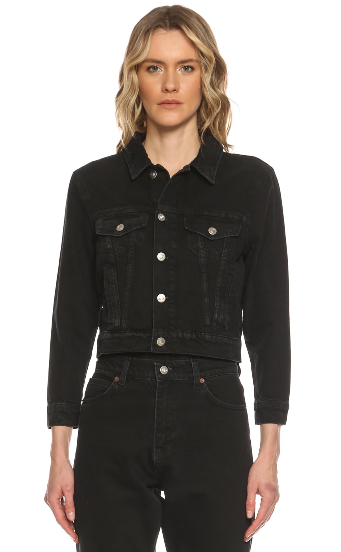 Neta-Neta Siyah Ceket