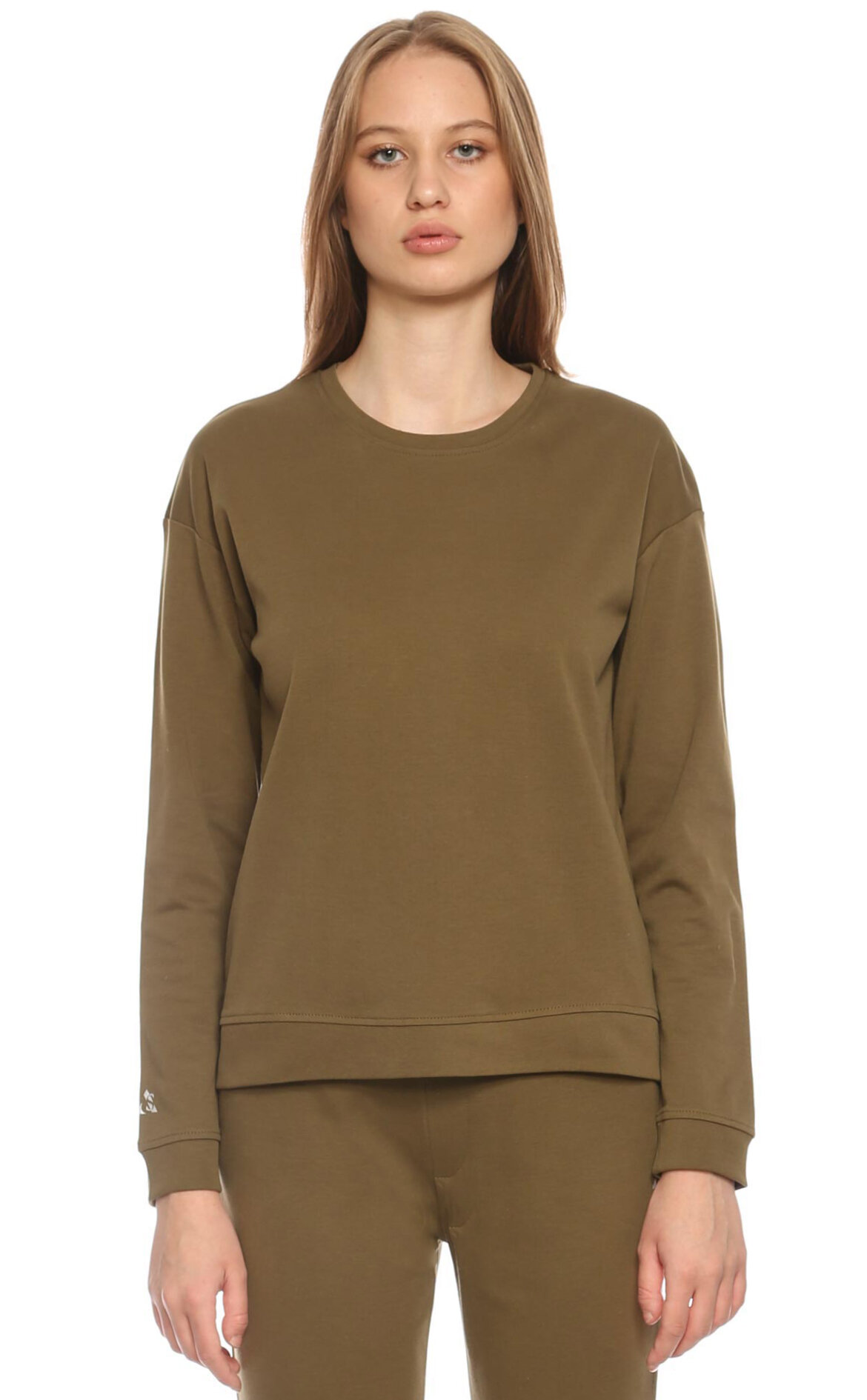 Arzu Sabancı Activewear-Arzu Sabancı Activewear T-Shirt