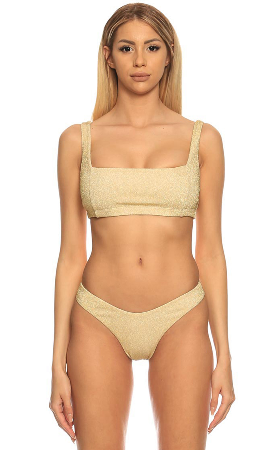 Ma Melike Akbaşoğlu-Altın Rengi Bikini Üstü Ma Melike Akbaşoğlu-Altın Rengi Bikini Üstü