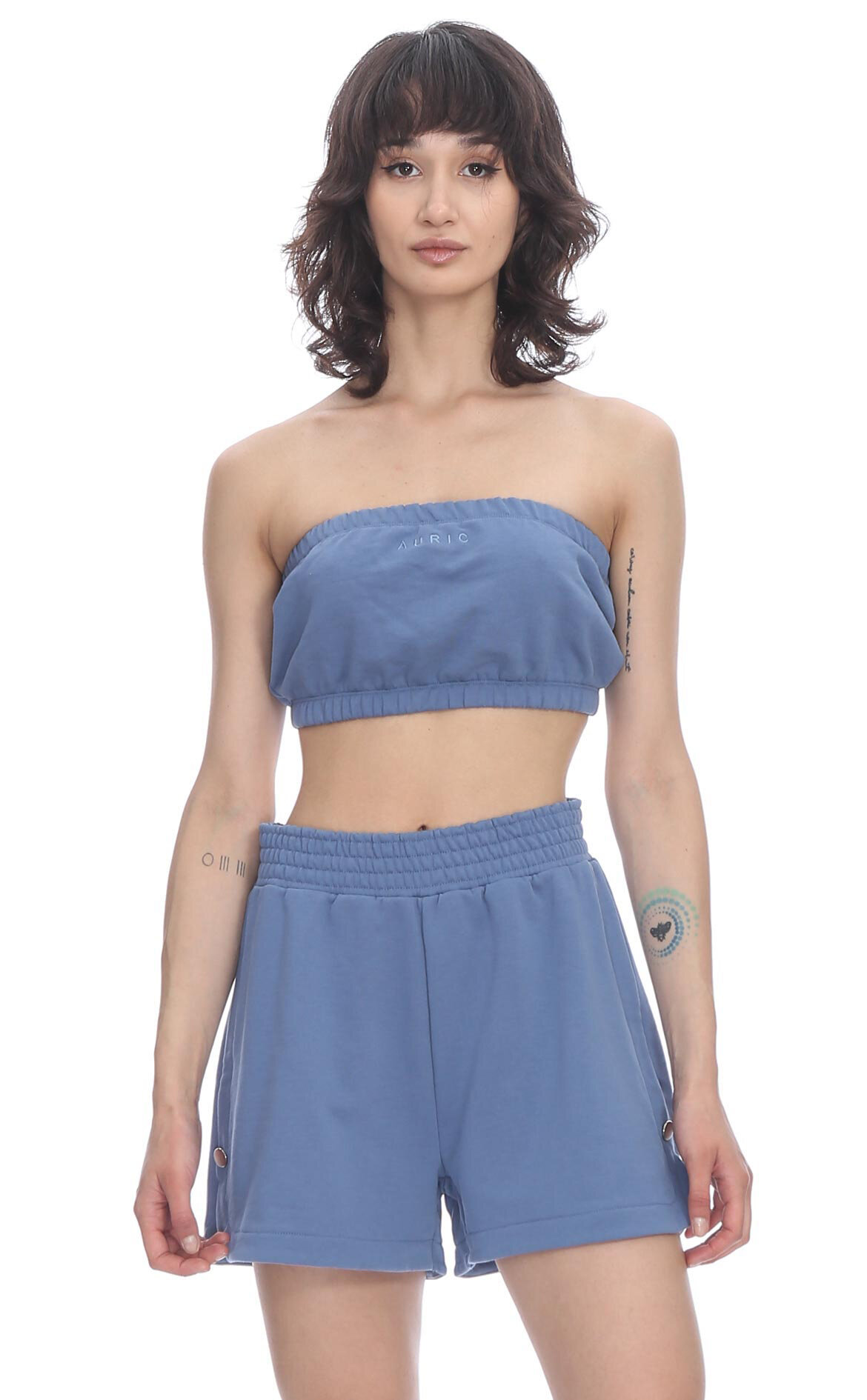 Auric-Auric Büstiyer